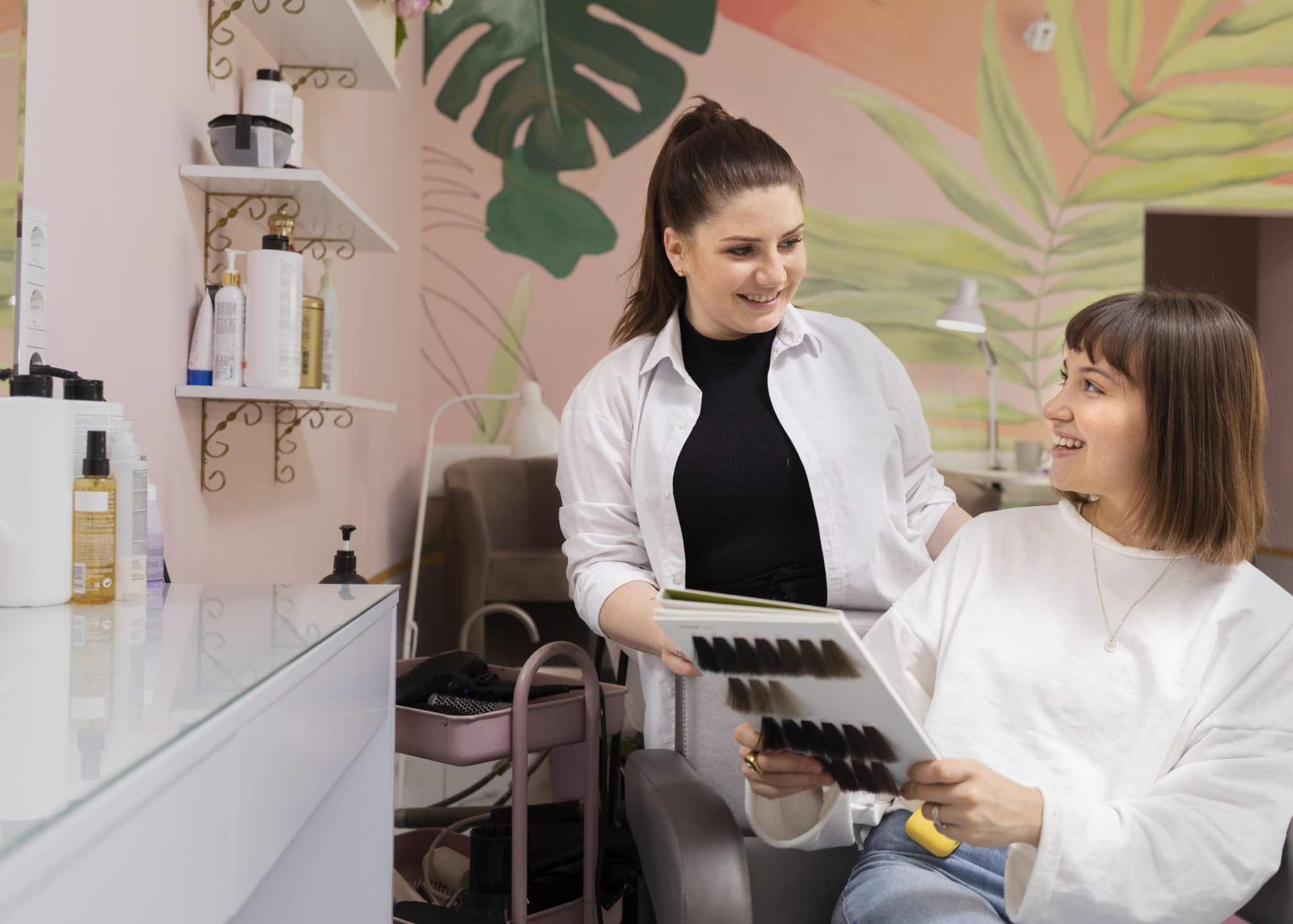 Salon Scheduling Software: Streamlining Your Business